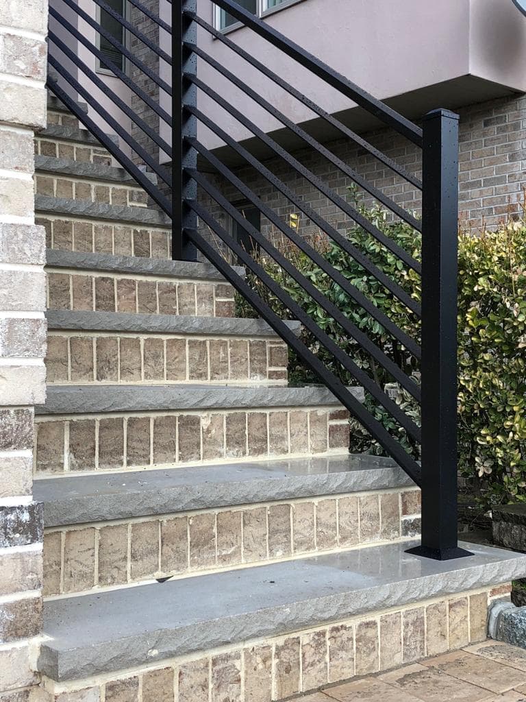 Metro Railings | Aluminum Railings
